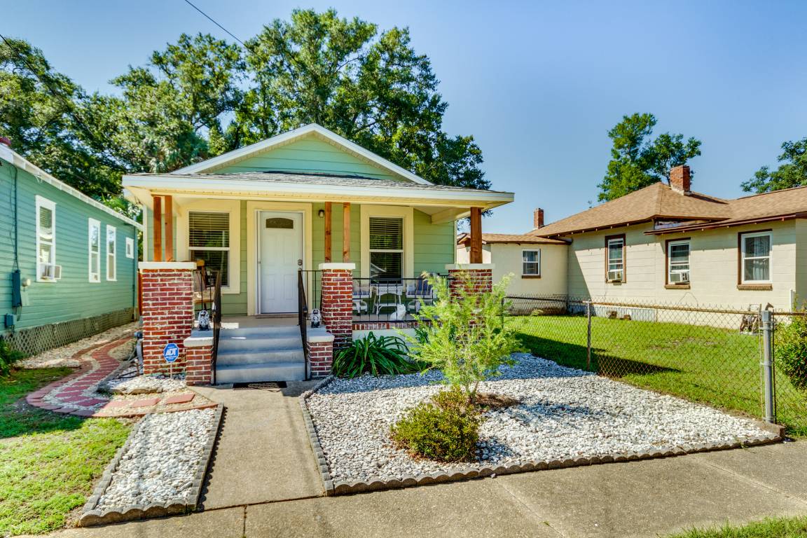 92 M² House ∙ 2 Bedrooms ∙ 6 Guests - Pensacola, FL