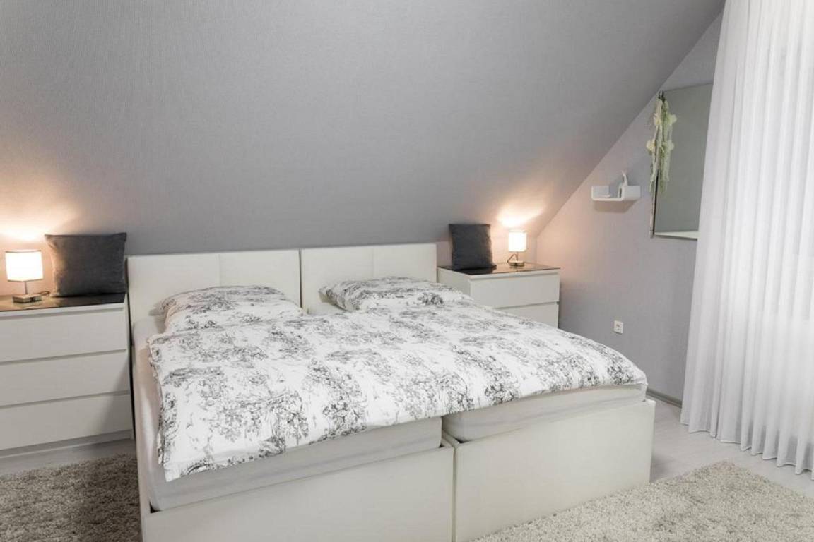 68 M² Apartamento ∙ 1 Habitación ∙ 2 Huéspedes - Detmold