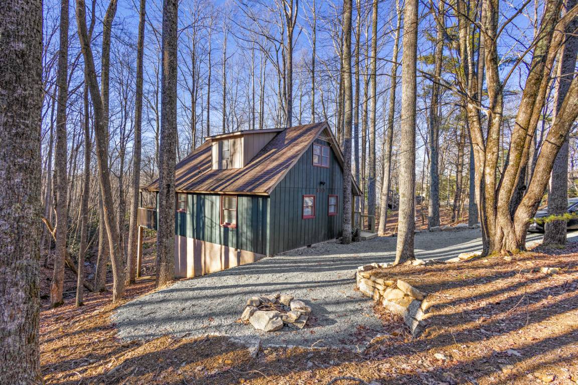 87 M² Cabin ∙ 2 Bedrooms ∙ 6 Guests - Beech Mountain, NC