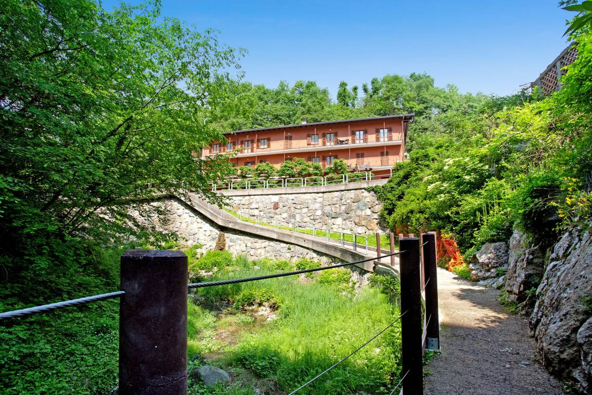 56 M² Appartamento Vacanza ∙ 2 Camere Da Letto ∙ 4 Ospiti - Lecco