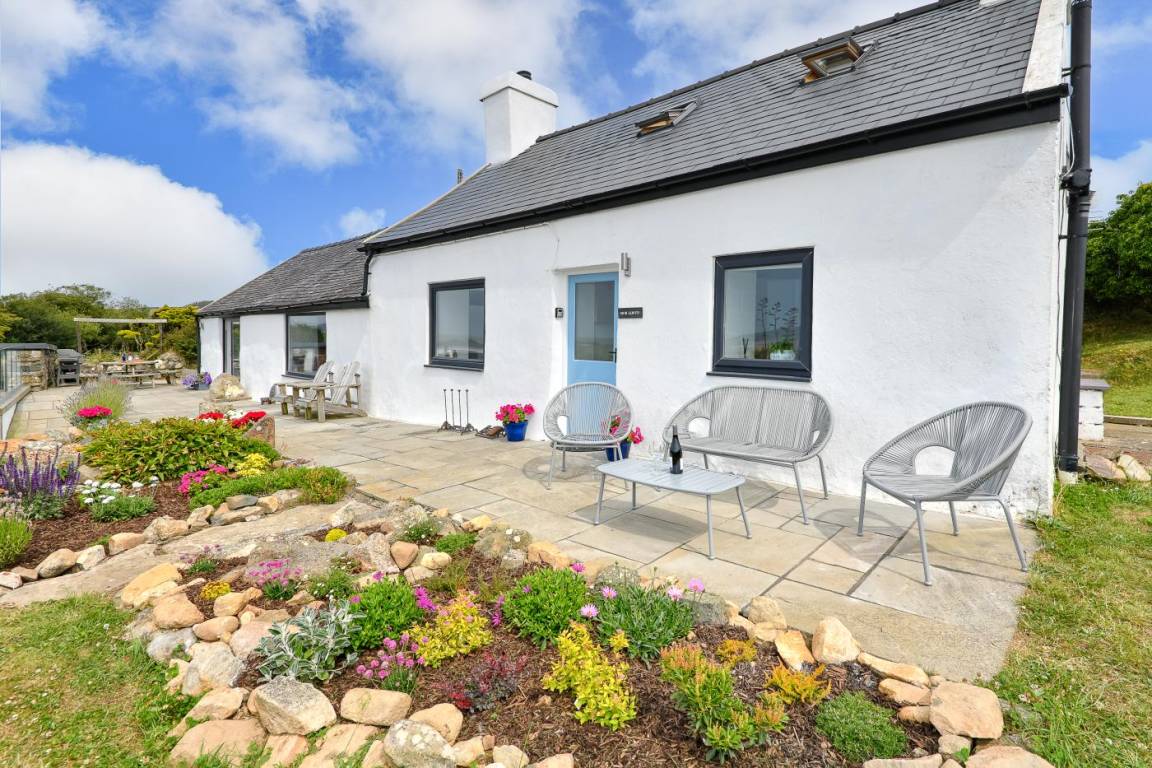 Cottage ∙ 4 Bedrooms ∙ 8 Guests - Abersoch