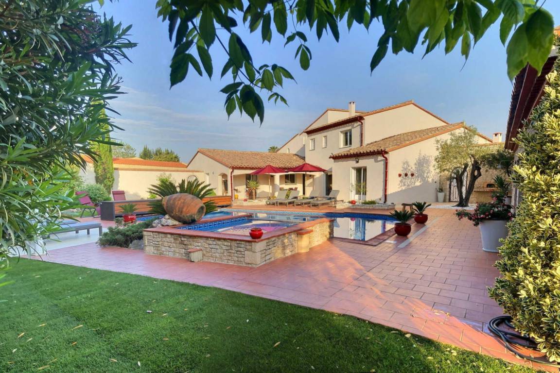 56 M² Gîte ∙ 1 Chambre ∙ 4 Personnes - Perpignan