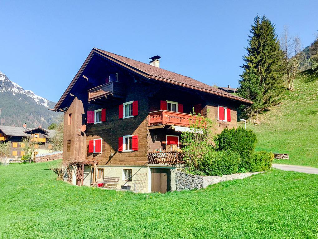 170 M² Ferienhaus ∙ 5 Schlafzimmer ∙ 10 Gäste - Montafon