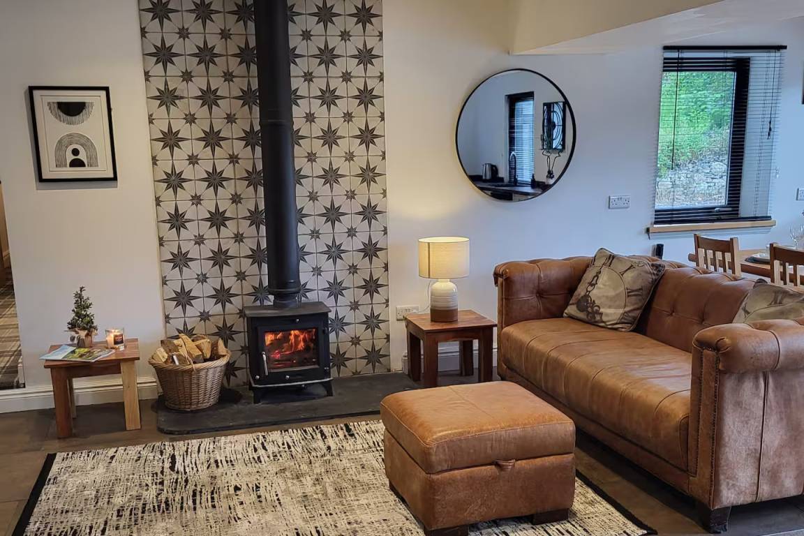 90 M² House ∙ 3 Bedrooms ∙ 7 Guests - Rothesay