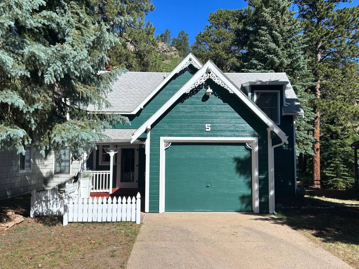 153 M² House ∙ 3 Bedrooms ∙ 8 Guests - Estes Park, CO