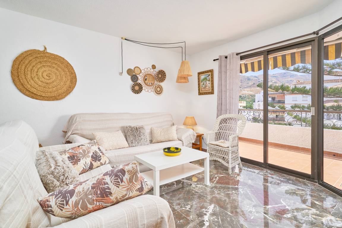 110 M² Apartamento ∙ 3 Habitaciones ∙ 6 Huéspedes - Almuñécar