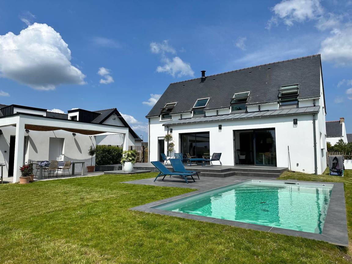 170 M² Maison De Vacances ∙ 4 Chambres ∙ 8 Personnes - Plouhinec