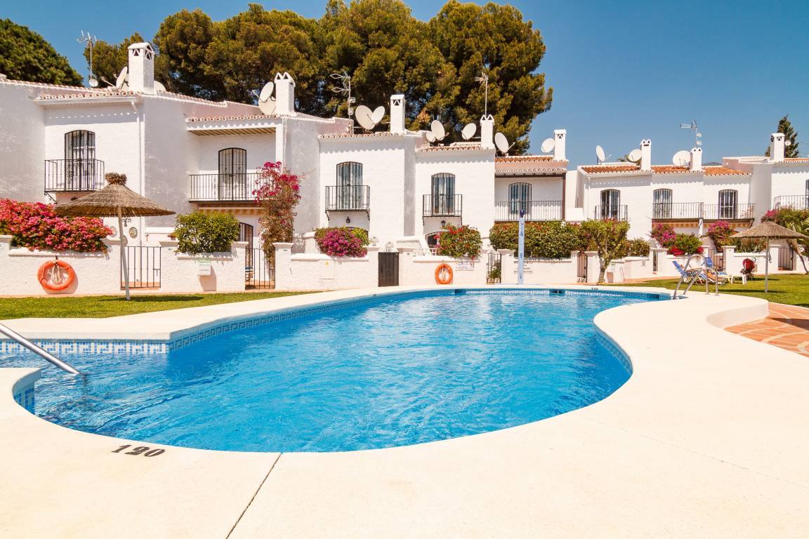 100 M² Villa ∙ 3 Bedrooms ∙ 6 Guests - Nerja
