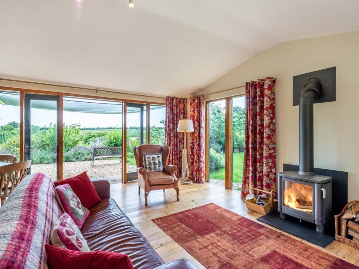 Cottage ∙ 2 Bedrooms ∙ 4 Guests - Kent