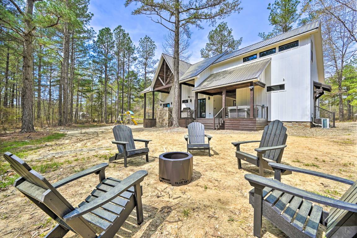 174 M² House ∙ 2 Bedrooms ∙ 10 Guests - Broken Bow, OK