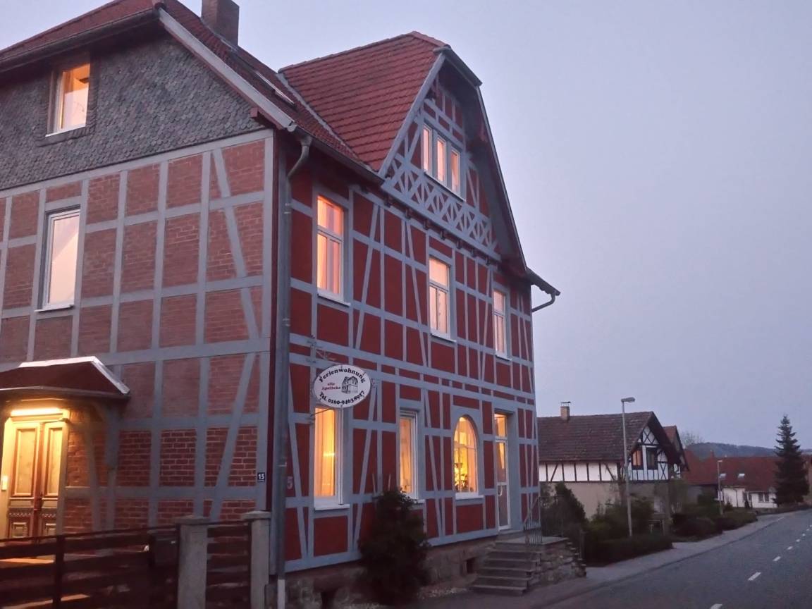 80 M² Appartement ∙ 2 Chambres ∙ 4 Personnes - Bad Salzungen