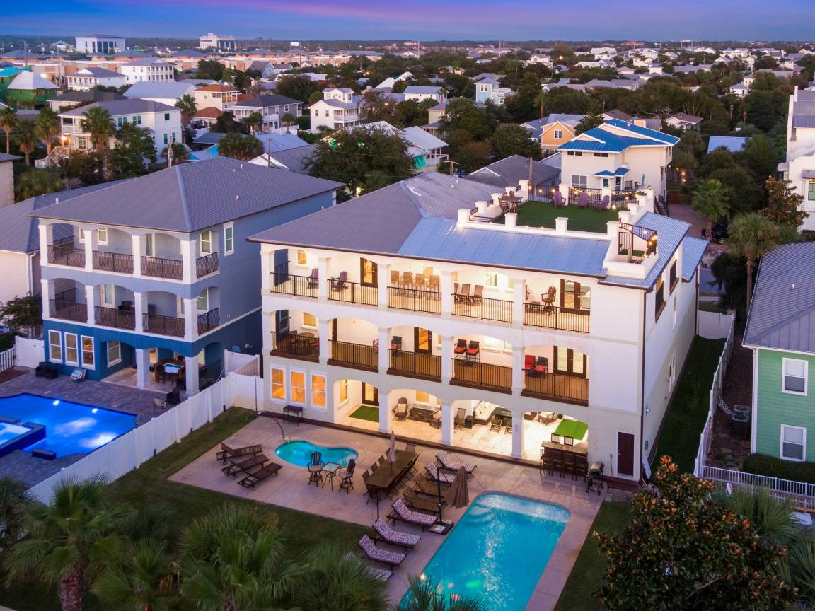 753 M² House ∙ 11 Bedrooms ∙ 34 Guests - Destin, FL