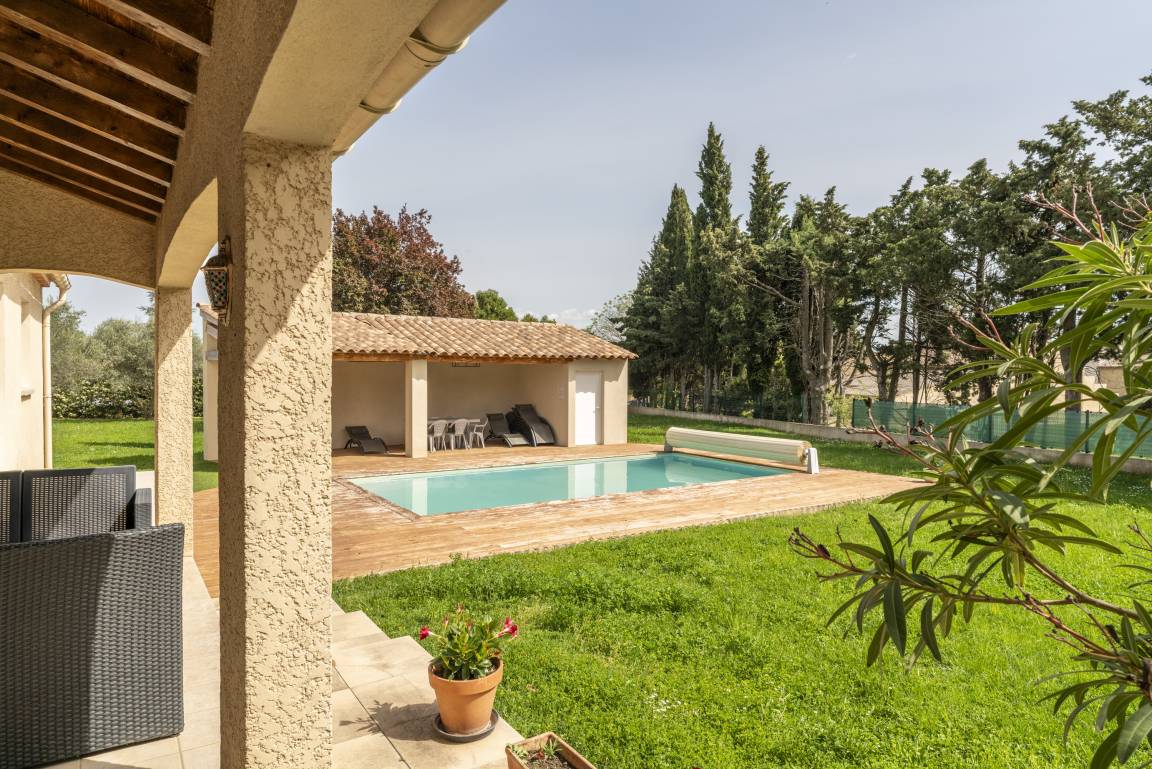 140 M² Maison De Vacances ∙ 4 Chambres ∙ 10 Personnes - Uzès