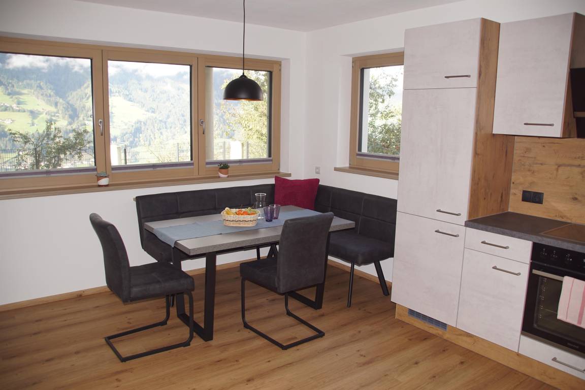 73 M² Apartment ∙ 1 Bedroom ∙ 5 Guests - Zillertal, Ravina, Austria