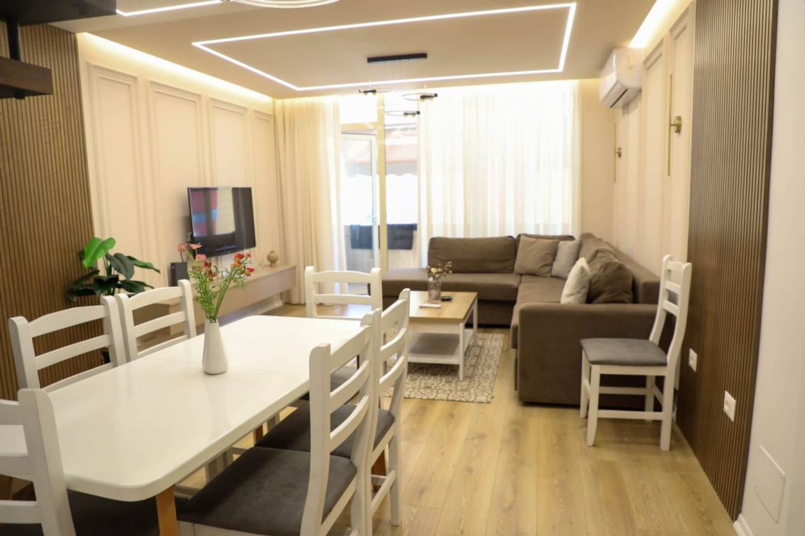 Apartment ∙ 2 Bedrooms ∙ 7 Guests - Tirana