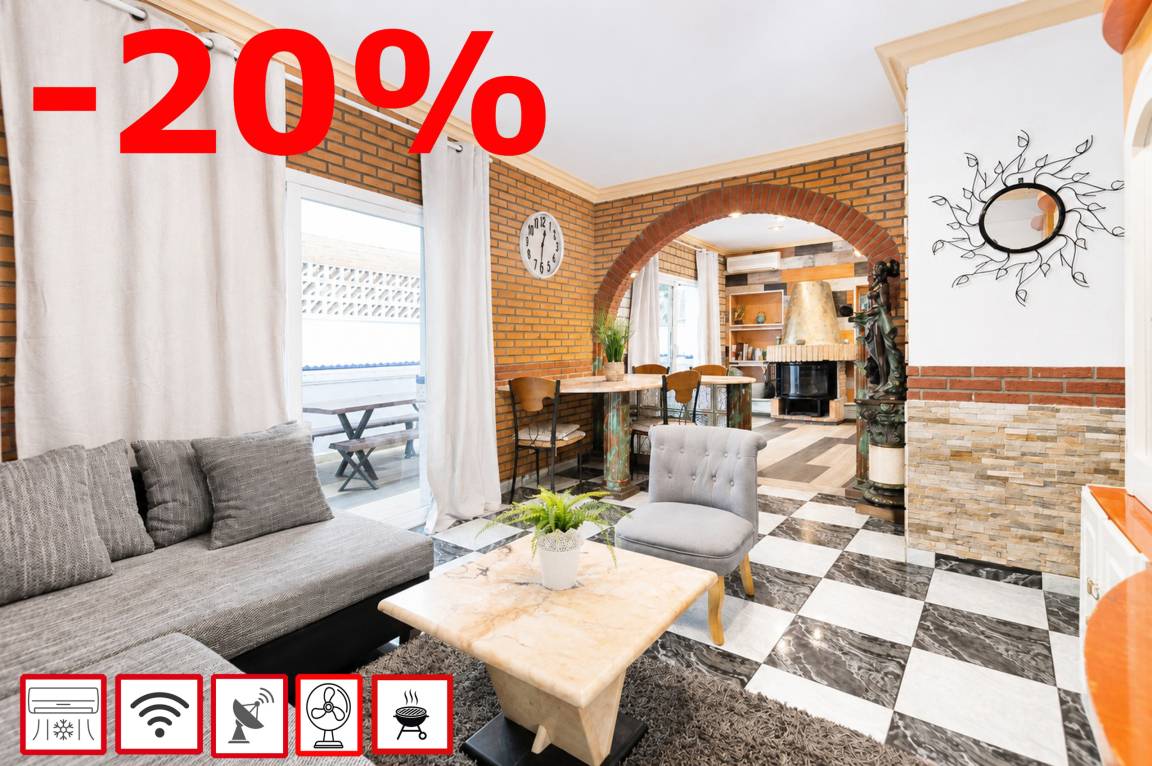 64 M² Lägenhet ∙ 2 Sovrum ∙ 4 Gäster - Roses