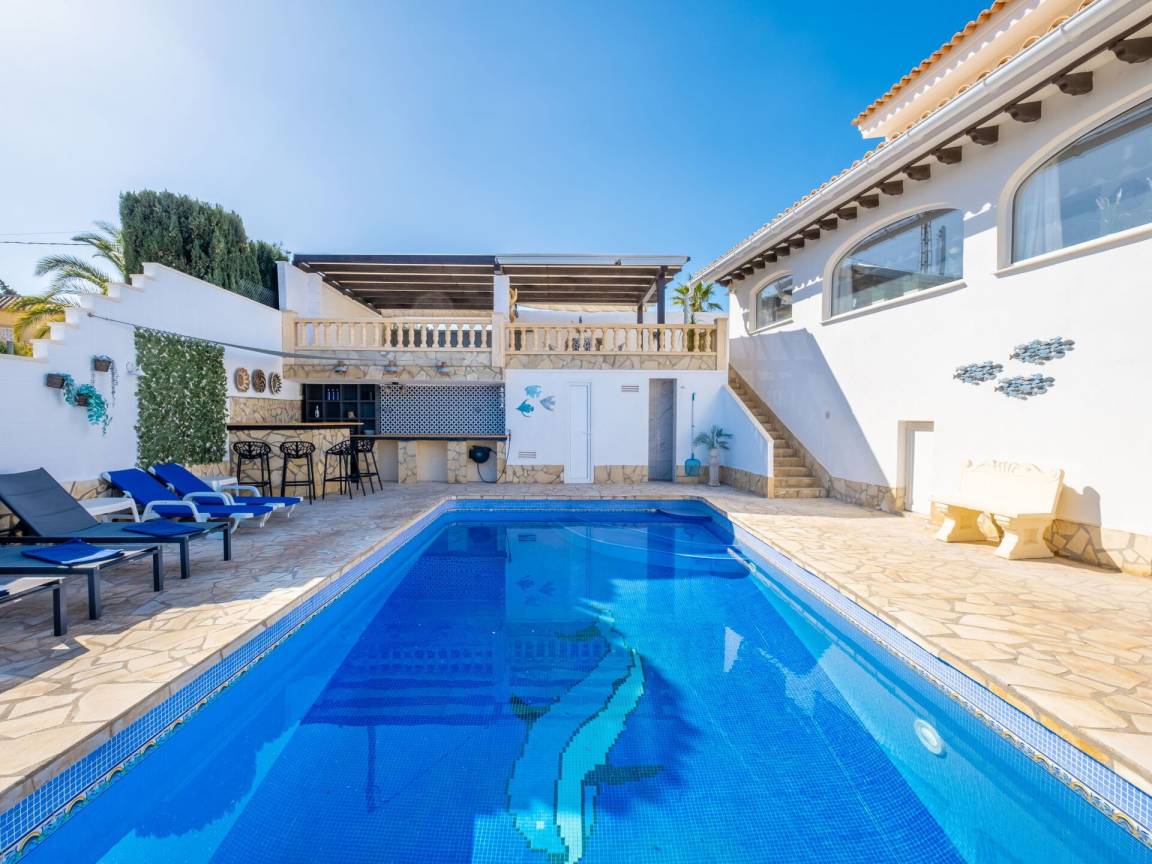 160 M² Villa ∙ 4 Slaapkamers ∙ 8 Gasten - Benissa