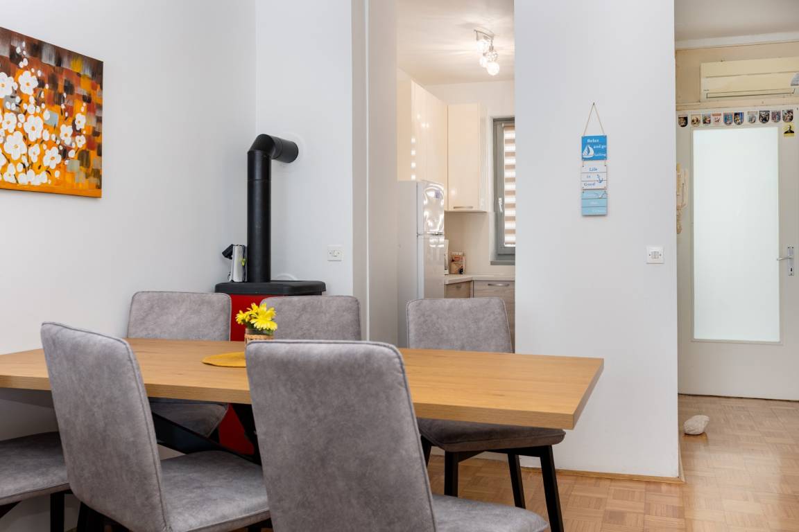 64 M² Apartment ∙ 3 Bedrooms ∙ 5 Guests - Baška