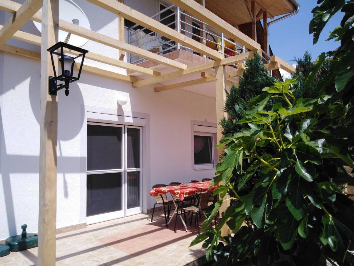 130 M² Ferienhaus ∙ 6 Schlafzimmer ∙ 12 Gäste - Plattensee