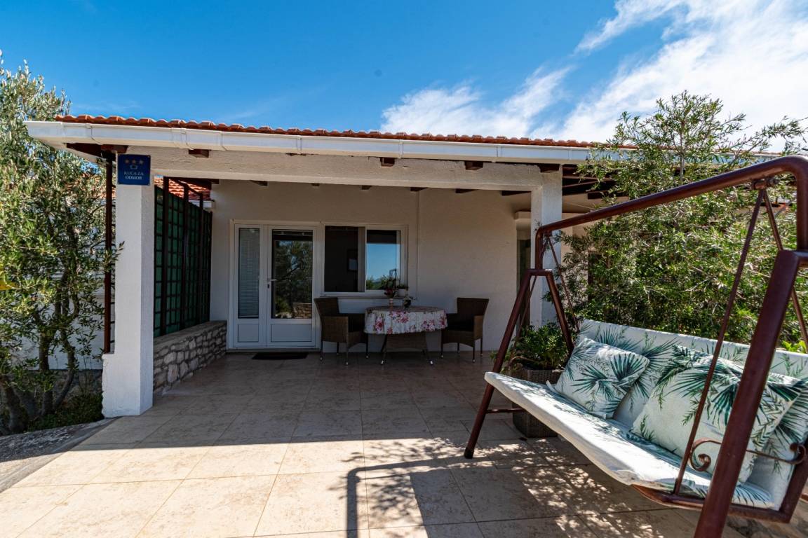 30 M² Ferienhaus ∙ 1 Schlafzimmer ∙ 2 Gäste - Vela Luka