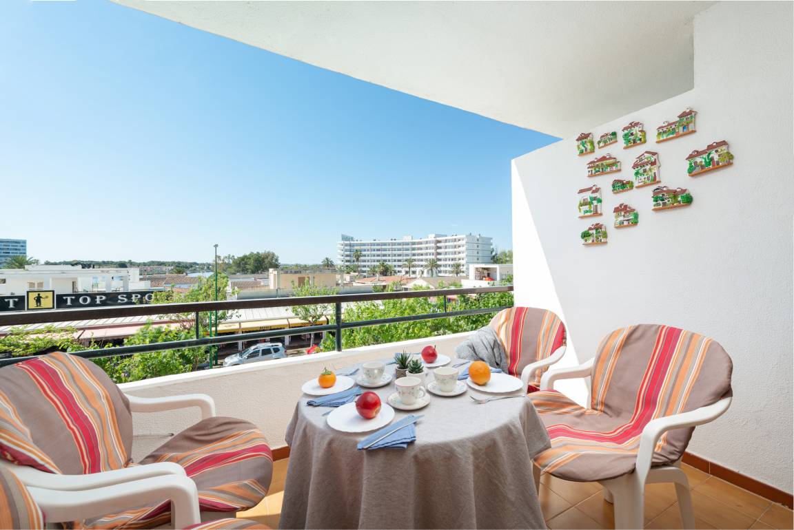 70 M² Apartamento ∙ 2 Habitaciones ∙ 4 Huéspedes - Alcudia