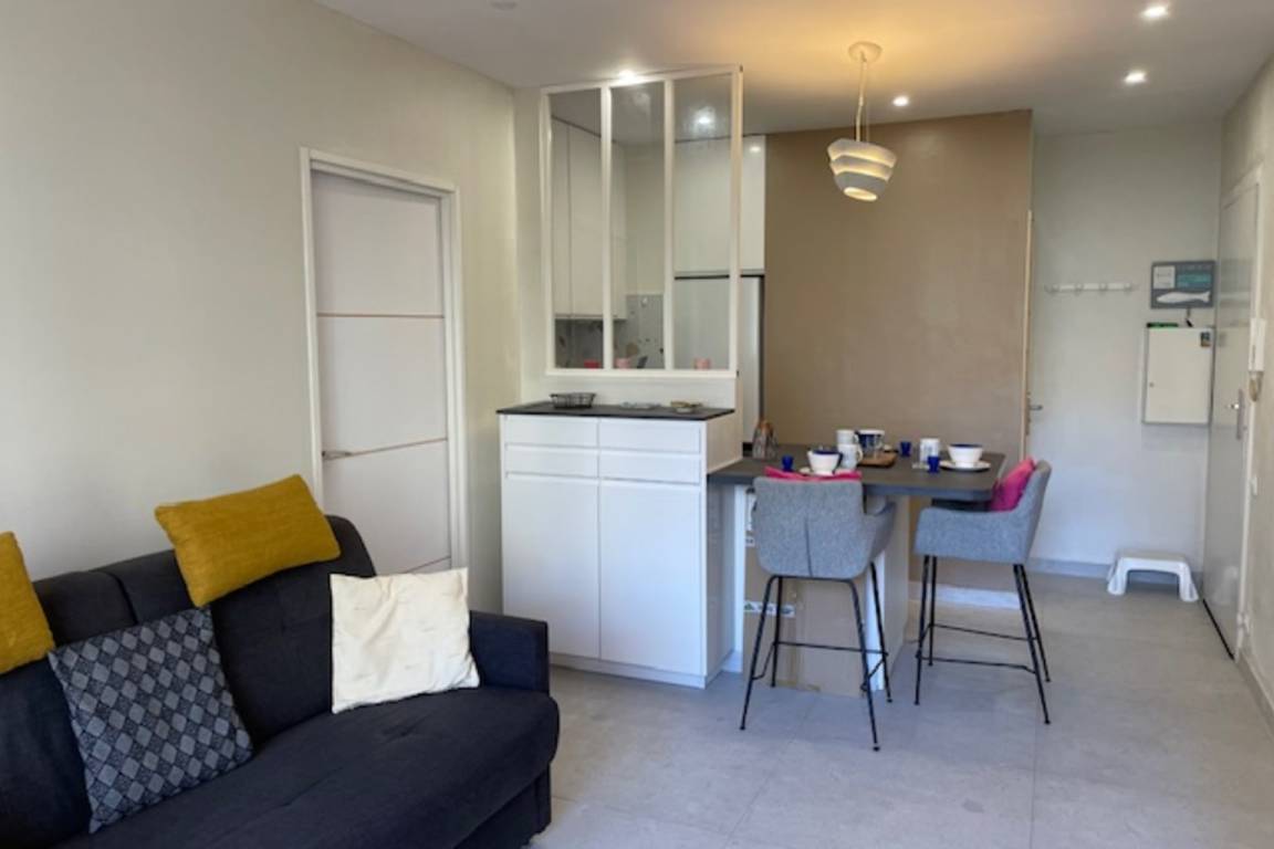 34 M² Appartement ∙ 1 Chambre ∙ 2 Personnes - IBIS Cannes Mouans Sartoux parking gratuit