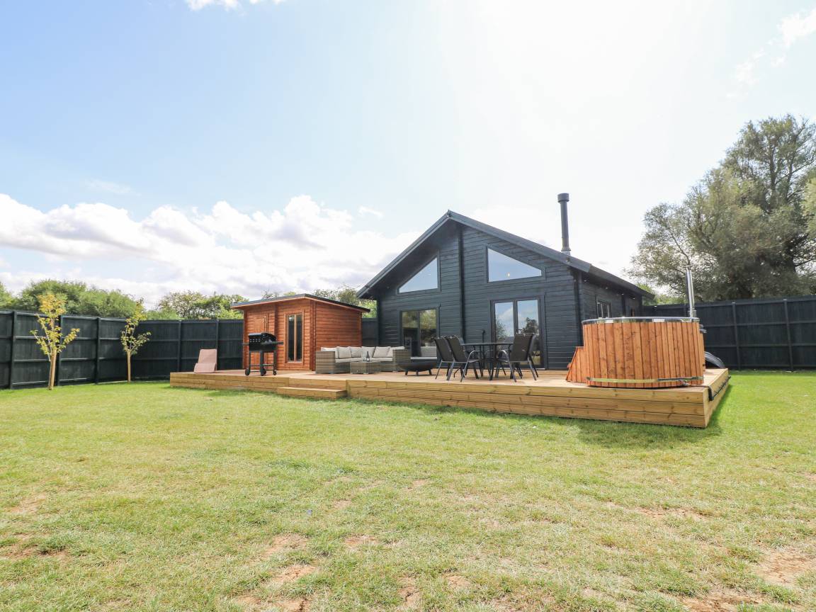 Cottage ∙ 2 Bedrooms ∙ 8 Guests - Rutland