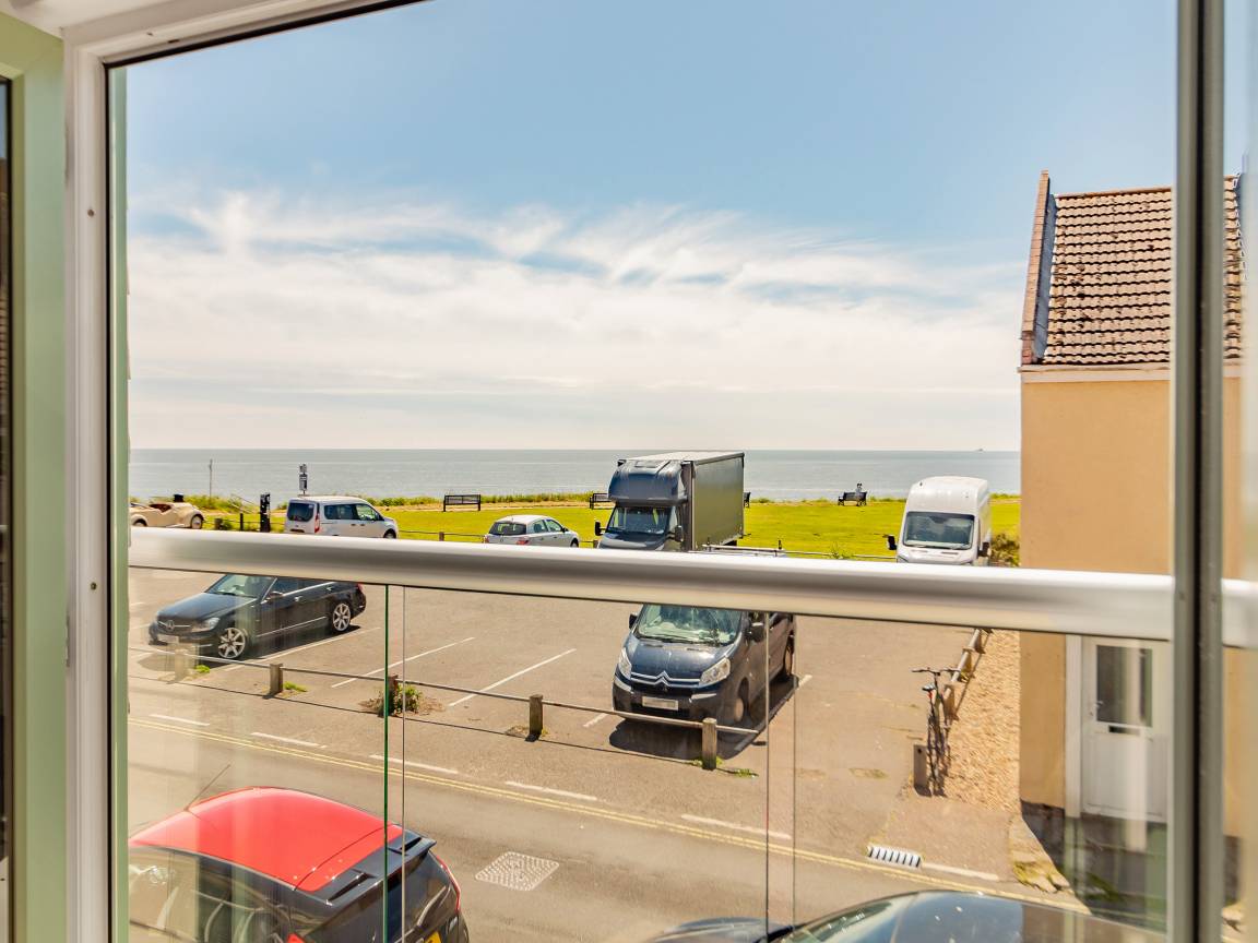 Cottage ∙ 2 Bedrooms ∙ 4 Guests - Lowestoft