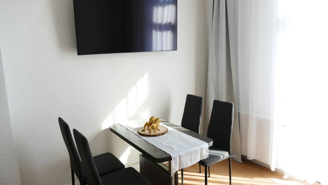 70 M² Appartement ∙ 2 Slaapkamers ∙ 4 Gasten - Freiburg