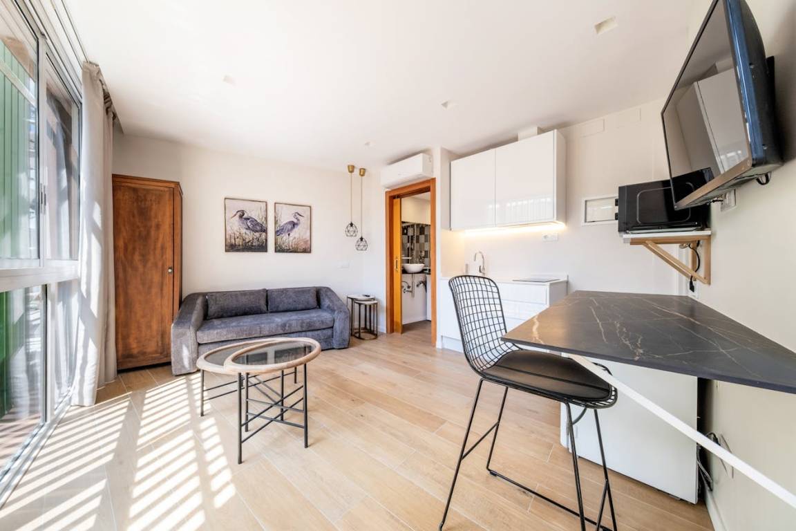 55 M² Apartamento ∙ 2 Huéspedes - Badalona