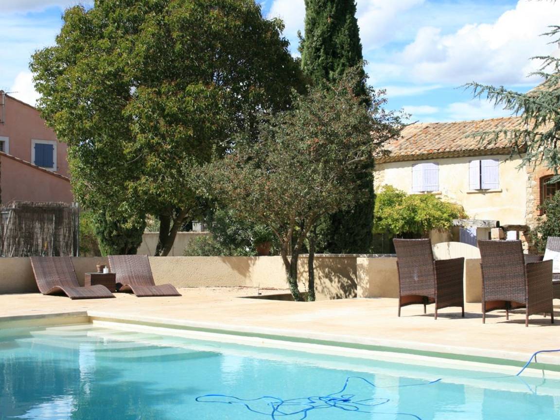 110 M² Maison De Vacances ∙ 3 Chambres ∙ 12 Personnes - Bagnols-sur-Cèze