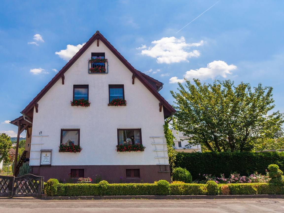 58 M² Ferienwohnung ∙ 1 Schlafzimmer ∙ 2 Gäste - Höxter