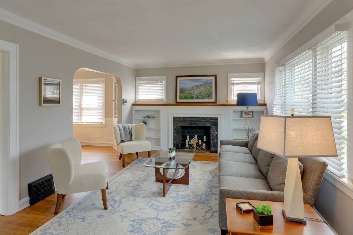 167 M² House ∙ 3 Bedrooms ∙ 6 Guests - Avon, OH