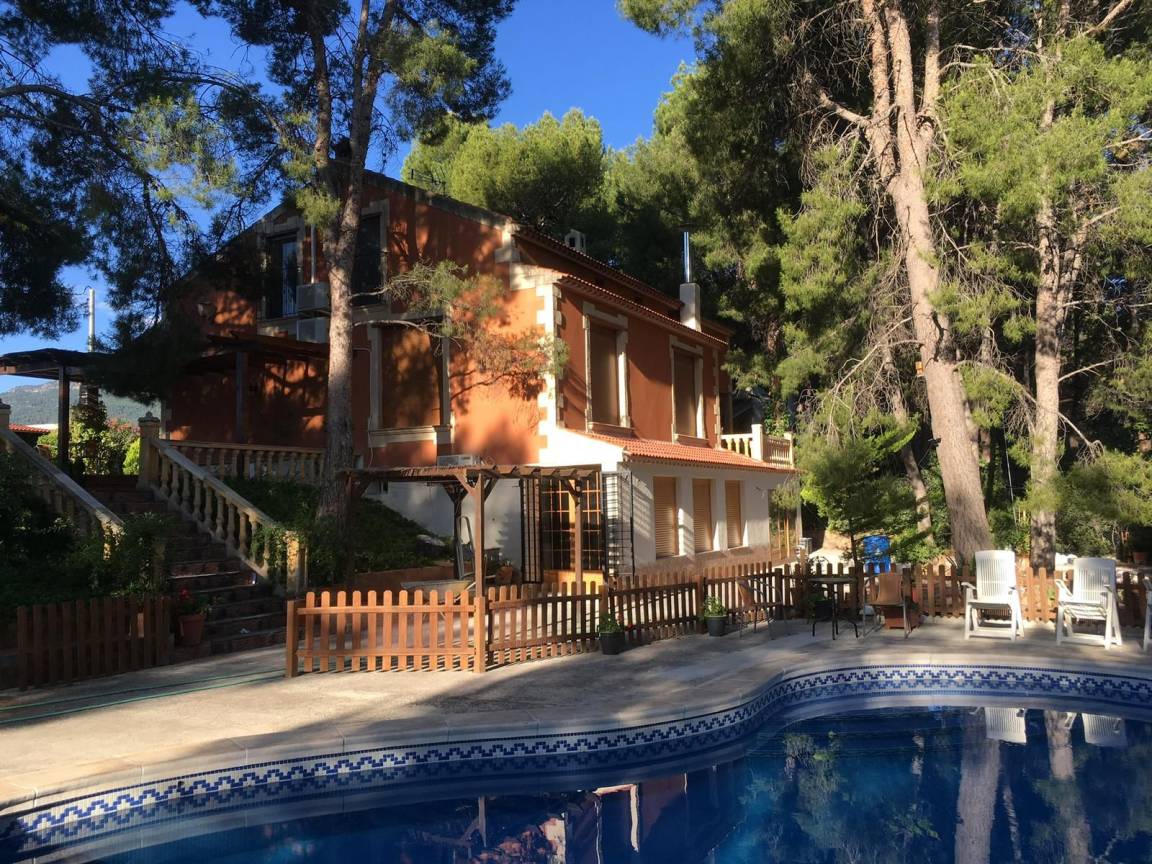 180 M² Casa ∙ 6 Habitaciones ∙ 15 Huéspedes - Moratalla