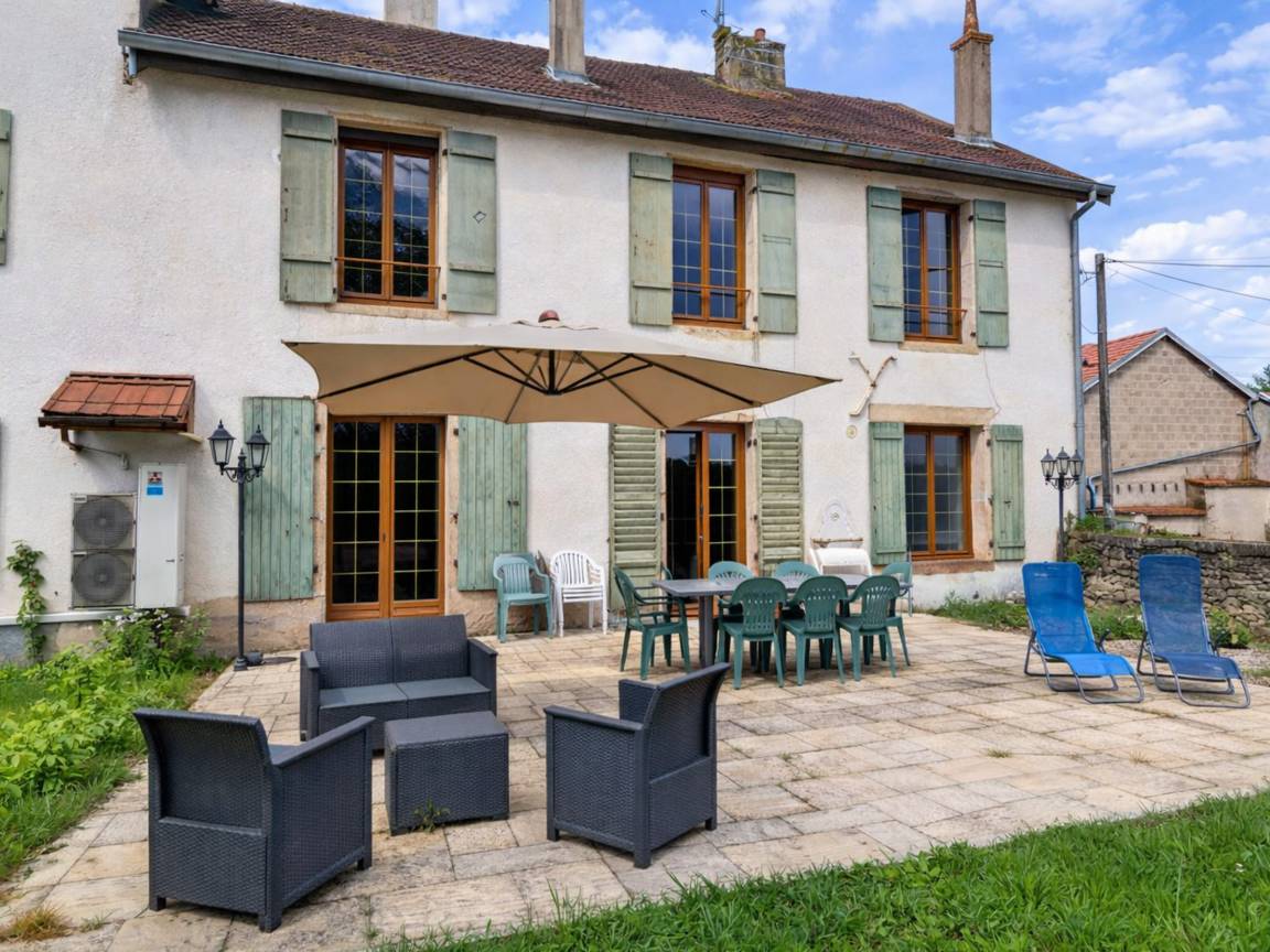 190 M² Cottage ∙ 3 Bedrooms ∙ 9 Guests - Gray