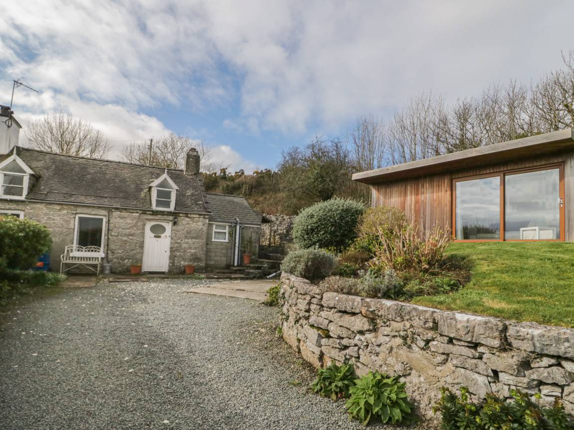 Cottage ∙ 2 Bedrooms ∙ 4 Guests - Beaumaris