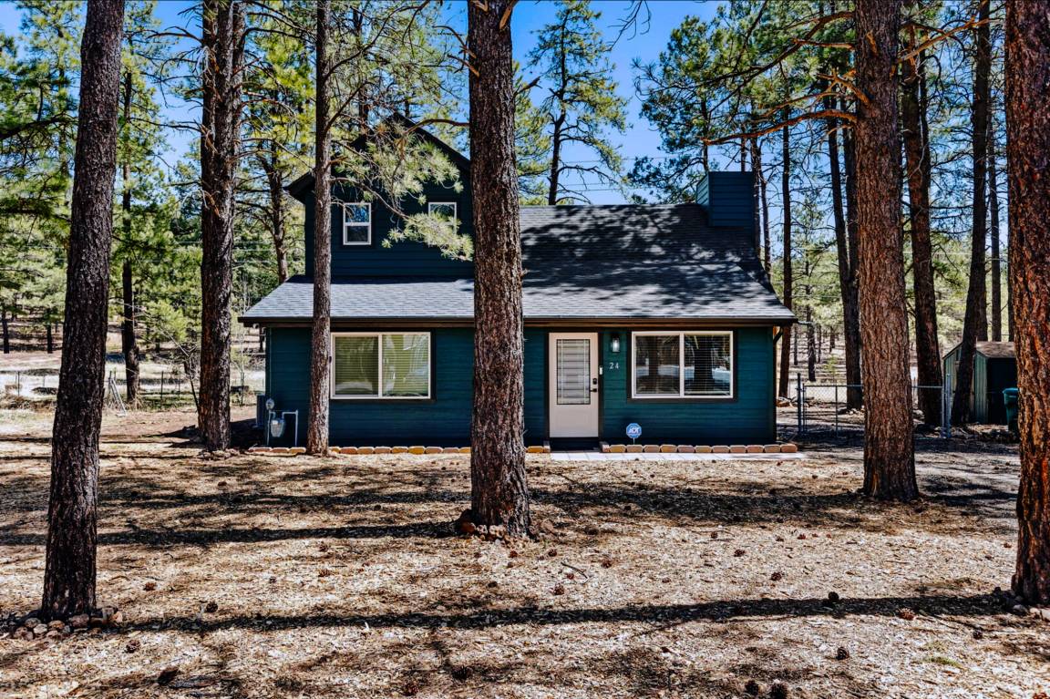 Cabin ∙ 3 Bedrooms ∙ 6 Guests - Flagstaff
