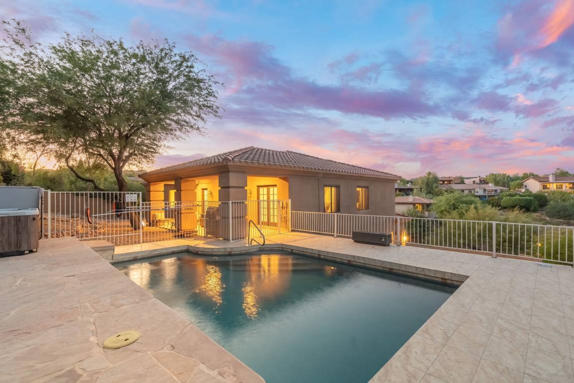 House ∙ 5 Bedrooms ∙ 12 Guests - Fountain Hills, AZ