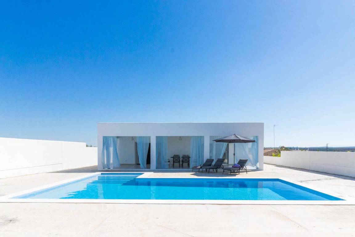 195 M² House ∙ 3 Bedrooms ∙ 8 Guests - Marchena
