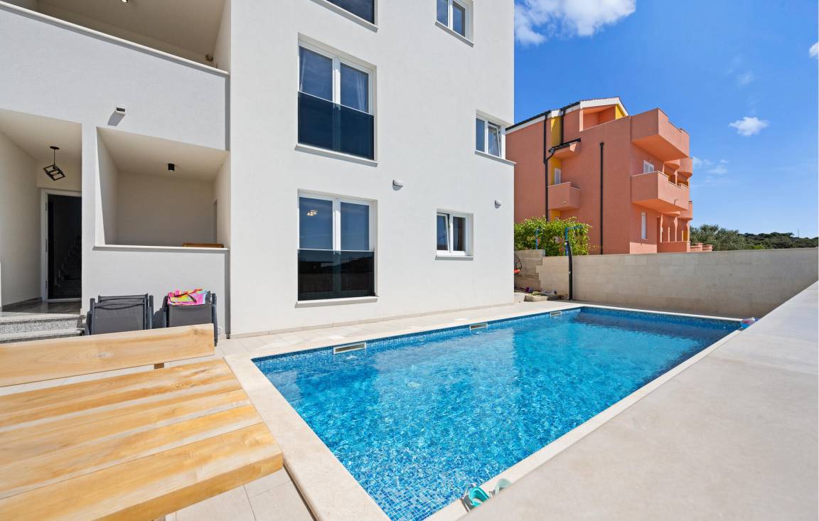 65 M² Ferienwohnung ∙ 2 Schlafzimmer ∙ 4 Gäste - Primošten