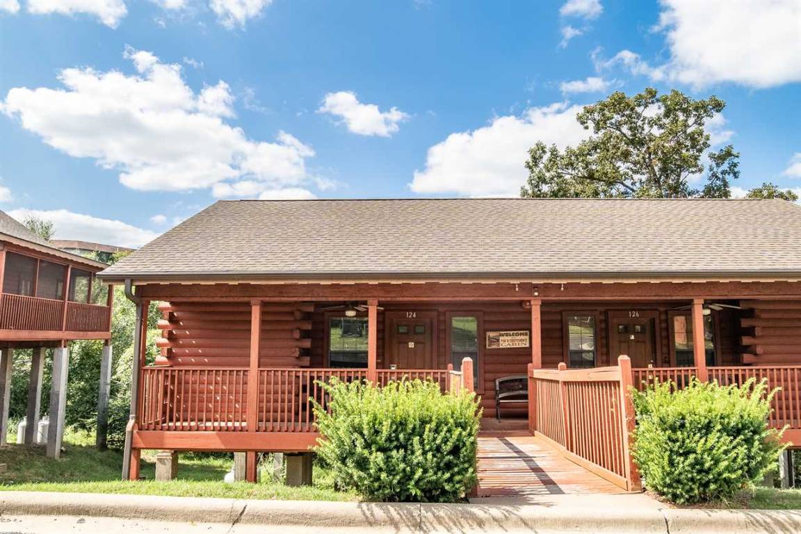 62 M² Cabin ∙ 1 Bedroom ∙ 4 Guests - Branson, MO