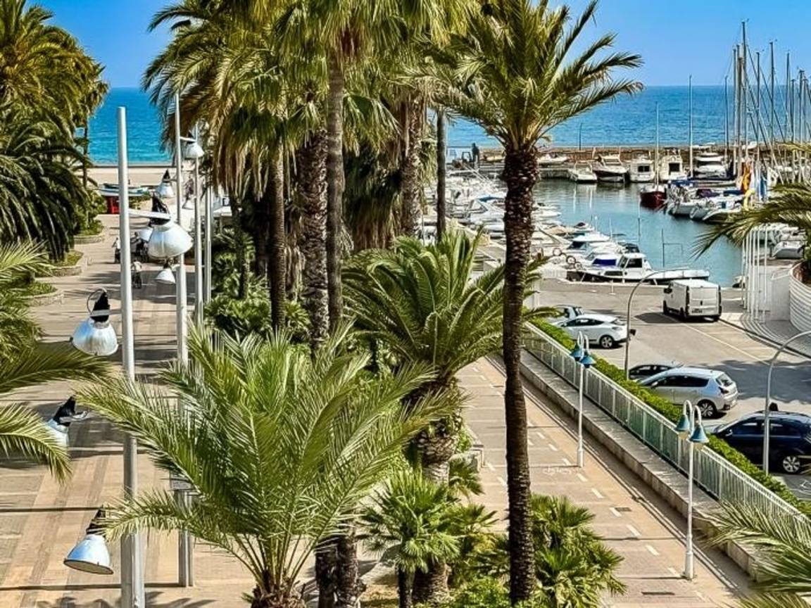 90 M² Apartment ∙ 4 Bedrooms ∙ 8 Guests - Tarragona