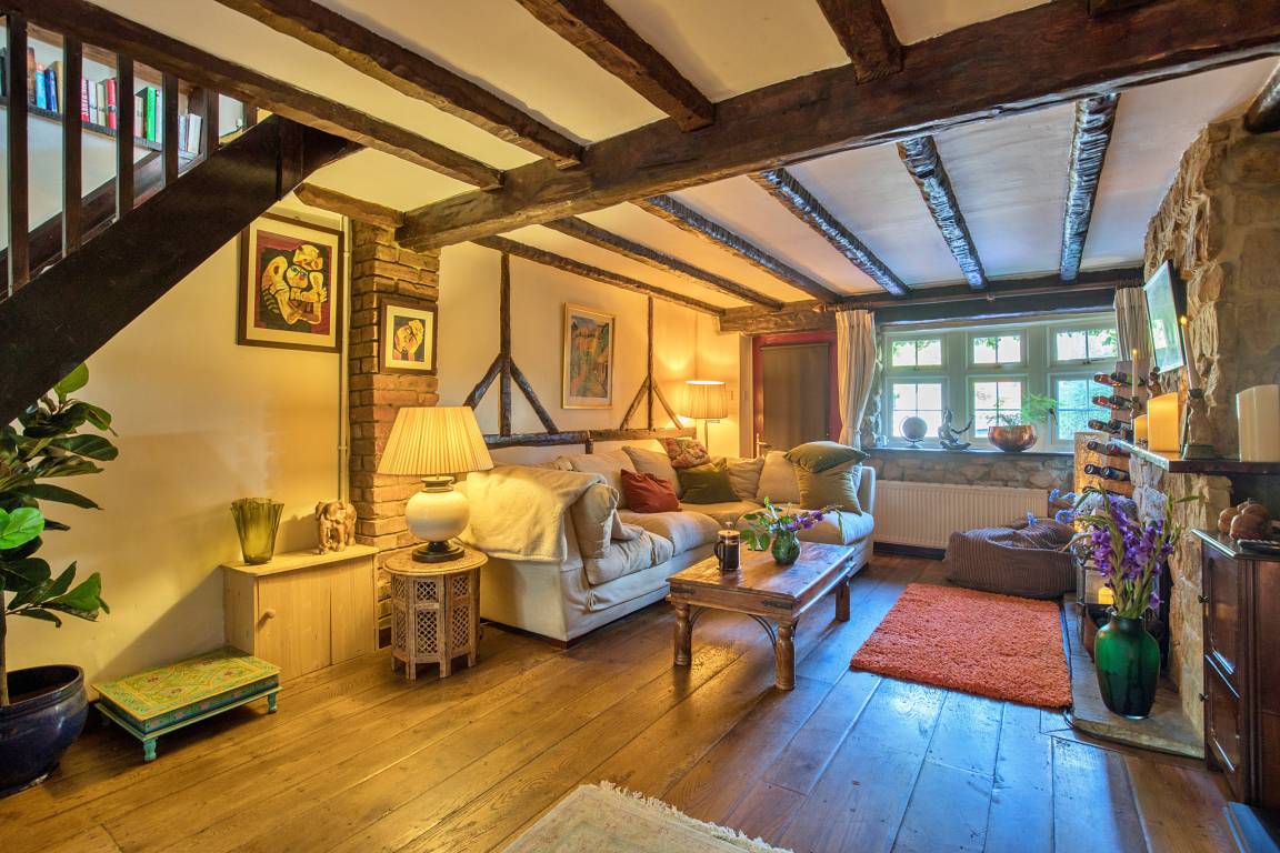 95 M² Cottage ∙ 2 Bedrooms ∙ 4 Guests - East Sussex