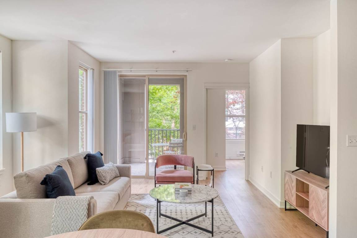 96 M² Apartment ∙ 2 Bedrooms ∙ 4 Guests - Bellevue, WA