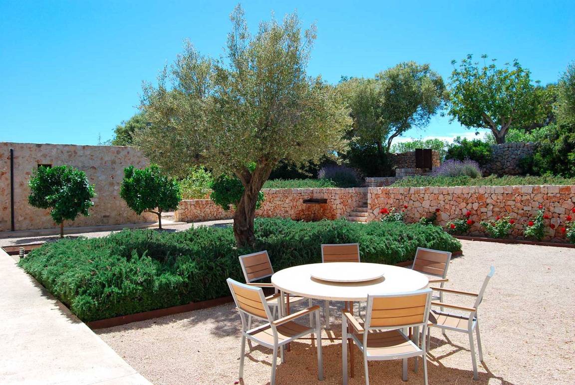 275 M² Villa ∙ 4 Bedrooms ∙ 8 Guests - Manacor