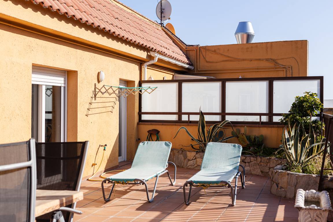 95 M² Apartamento ∙ 3 Habitaciones ∙ 7 Huéspedes - Lloret de Mar