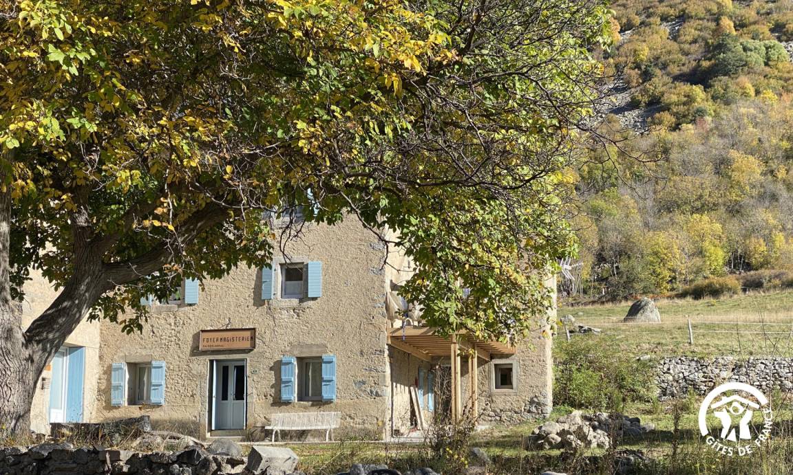 Gîte ∙ 2 Chambres ∙ 4 Personnes - Etang du Lanoux