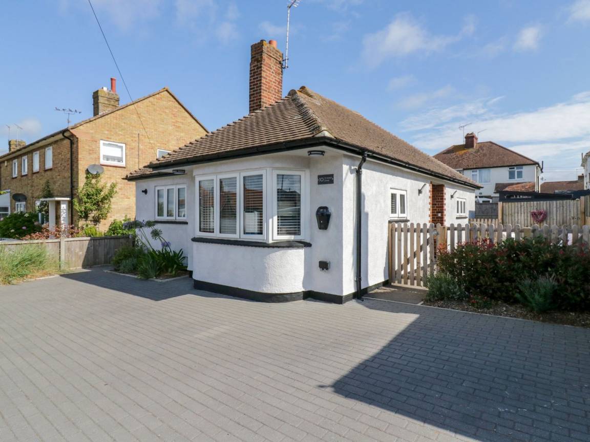 Cottage ∙ 2 Bedrooms ∙ 4 Guests - Whitstable