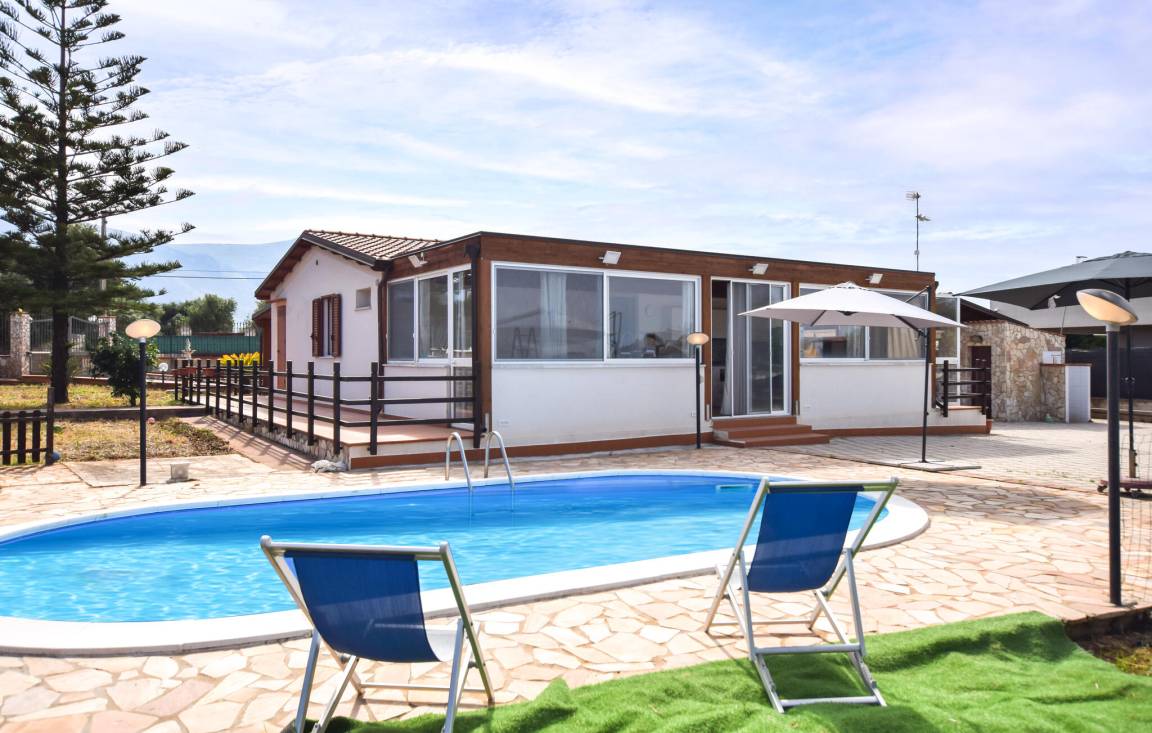 120 M² Talo ∙ 4 Makuuhuonetta ∙ 10 Vierasta - Sizilien