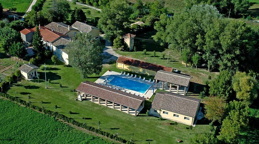 100 M² Farmhouse ∙ 3 Bedrooms ∙ 7 Guests - Montefalco